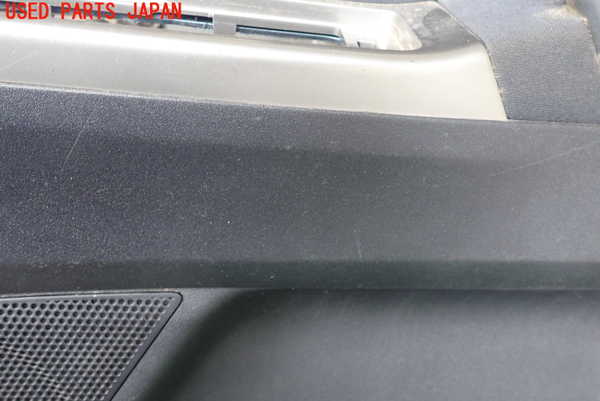 5UPJ-78901234]パジェロ(V98W)右前ドア内張り 中古 の商品画像
