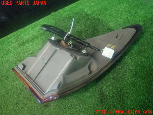 2UPJ-84721530]レクサス・IS250(GSE20)右テールランプ 中古 の商品画像｜自動車純正中古パーツ専門店ユーズドパーツジャパン